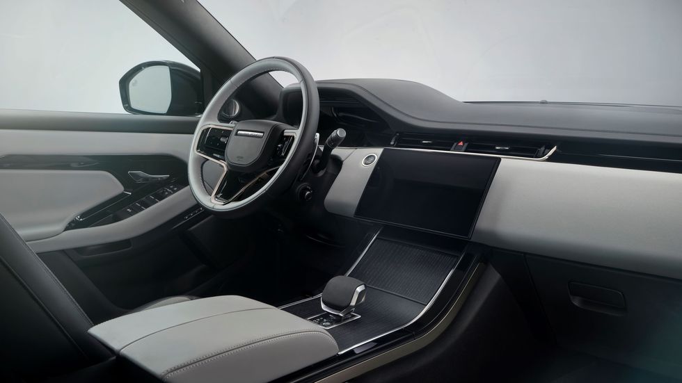 Foto exibindo o interior do Land Rover Evoque Dynamic HSE 2024 ...