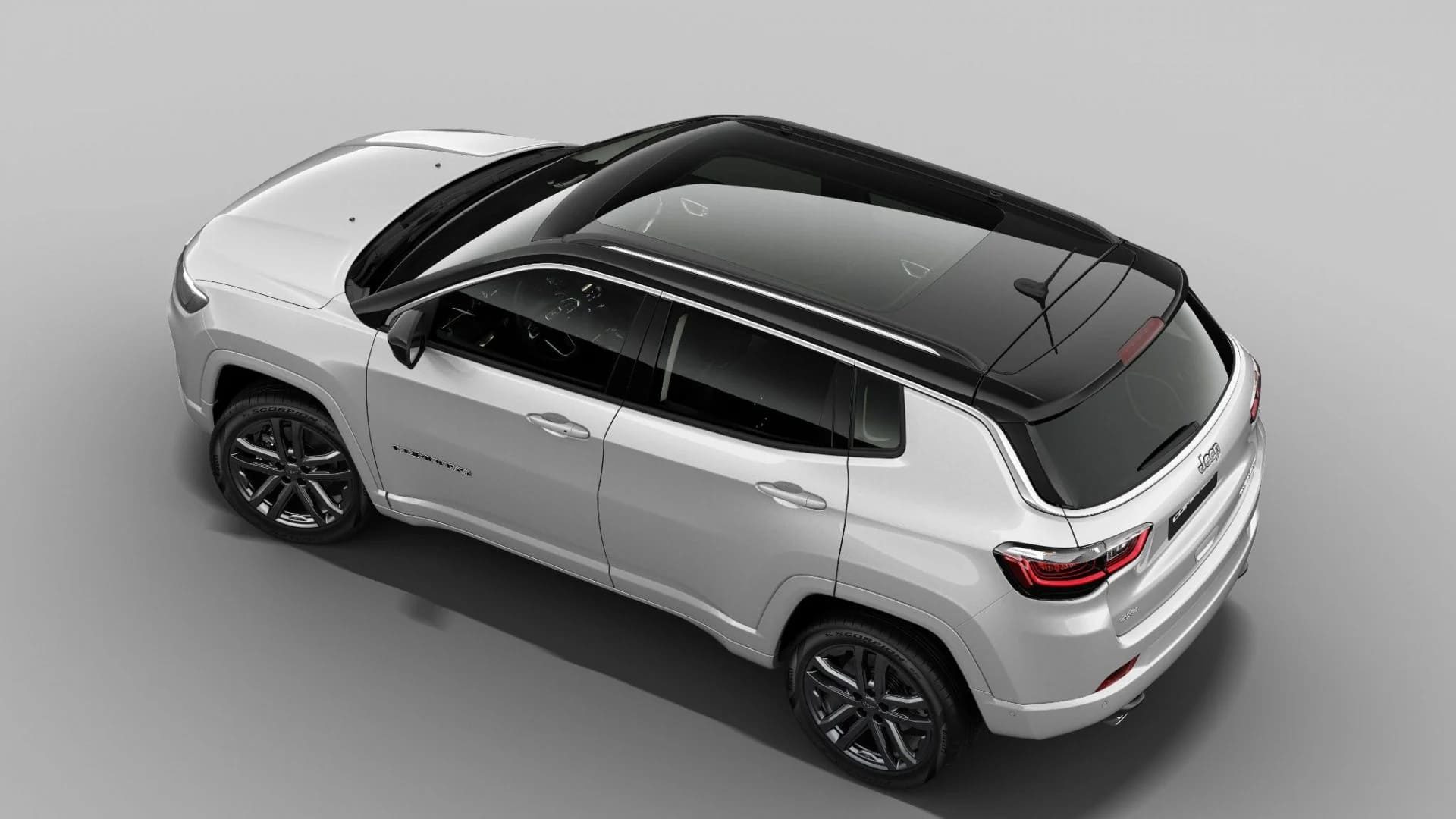 Foto traseira do Jeep Compass Overland 2025, exibindo toda a parte de ...